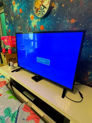 Classifieds: 32 inch LED TV - Good condition, comes with stand and ...