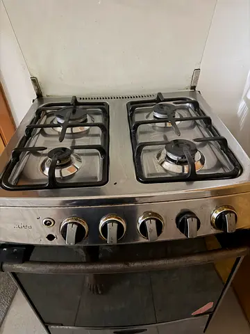 Classifieds: Used 4-Burner Stainless Steel Gas Cooker with Oven - Good ...