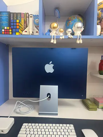 Classifieds: Imac M3 with keyboard and mouse | dubizzle Sharjah