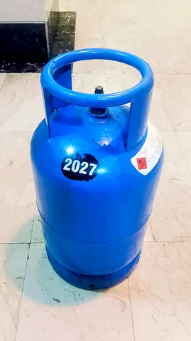 Classifieds: Used Blue LPG Gas Cylinder - Single Cylinder (Good ...