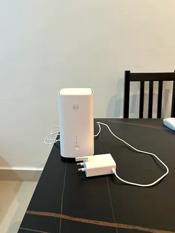 Classifieds: Huawei 5G Router (white) - good working condition ...
