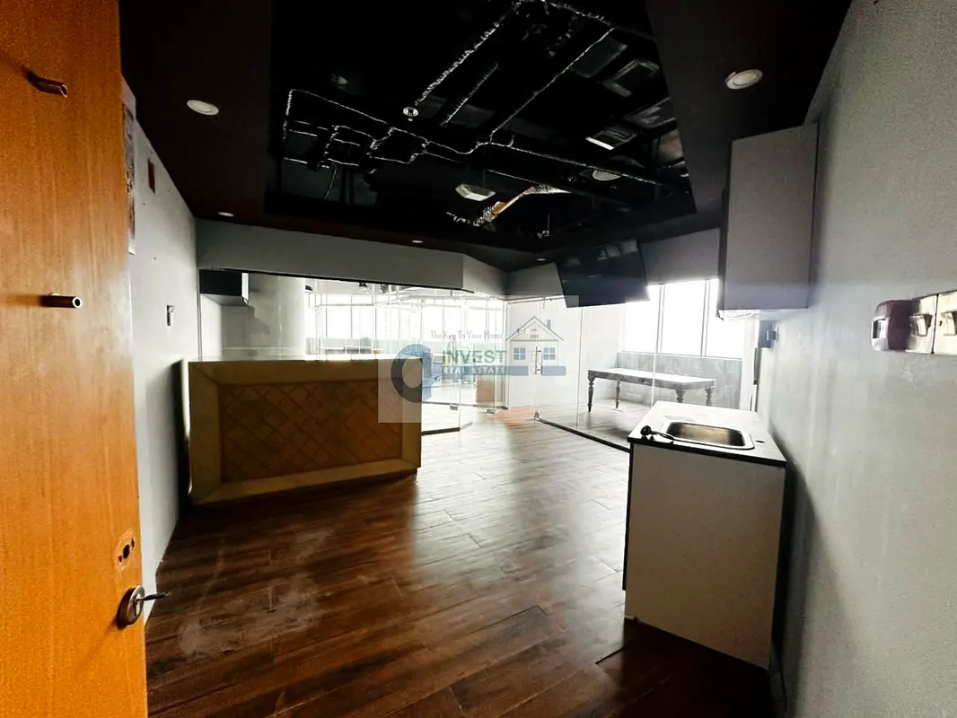 Office: BURJ VIEW-DESIGNER FURNISHED - SPACIOUS SIZE- | dubizzle Dubai