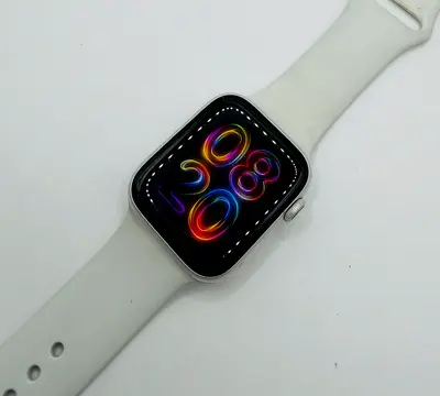 Classifieds: Apple watch series 4 GPS 44mm | dubizzle Sharjah