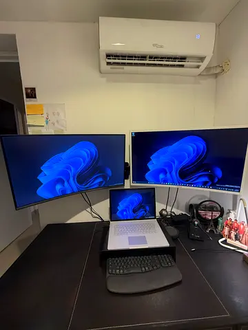 Classifieds: monitor workstation setup with mount arm. | dubizzle UAE