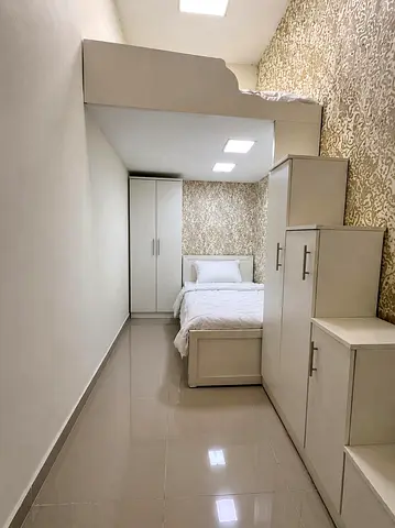 Apartment: Partition For 2 Executive Indian Gents Available near Metro ...