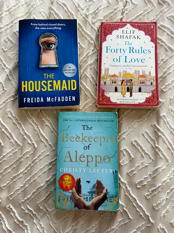Classifieds: 📚 Book Bundle – 7 Bestselling English Books – AED 120 ...