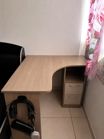 Classifieds: Corner L-shaped Study | dubizzle Sharjah