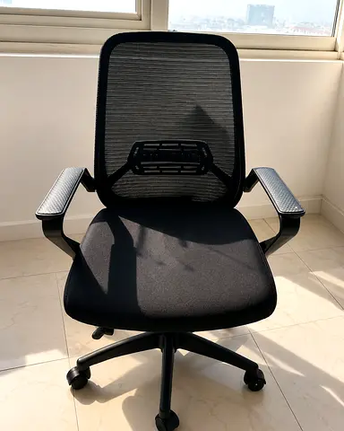 Classifieds: Black ergonomic mesh office chair | dubizzle Sharjah