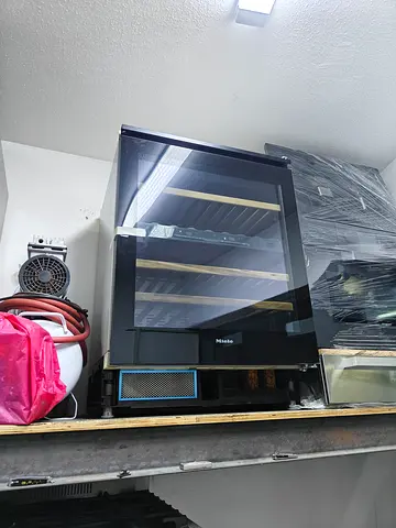 Classifieds: Miele black built-in dual zone wine Fridge 40 bottle ...