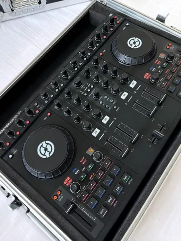 Classifieds: Compact DJ Controller with Flight Case - Good Working ...