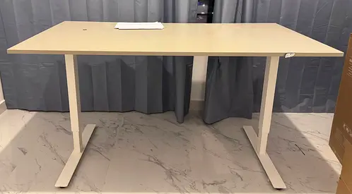 Classifieds: Large IKEA sit/stand desk | dubizzle Abu Dhabi