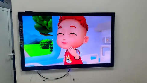 Classifieds: Samsung 40-43 inch LED TV mounted on wall - good working ...