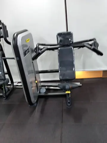 Classifieds: Technogym Shoulder Press Machine | dubizzle Abu Dhabi